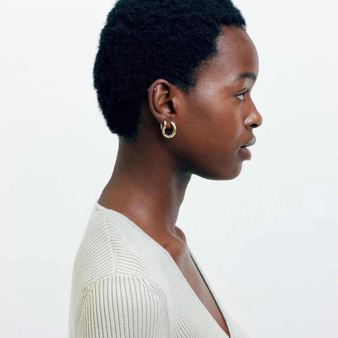 Hinge Hoops in Gold – The Clay Pot